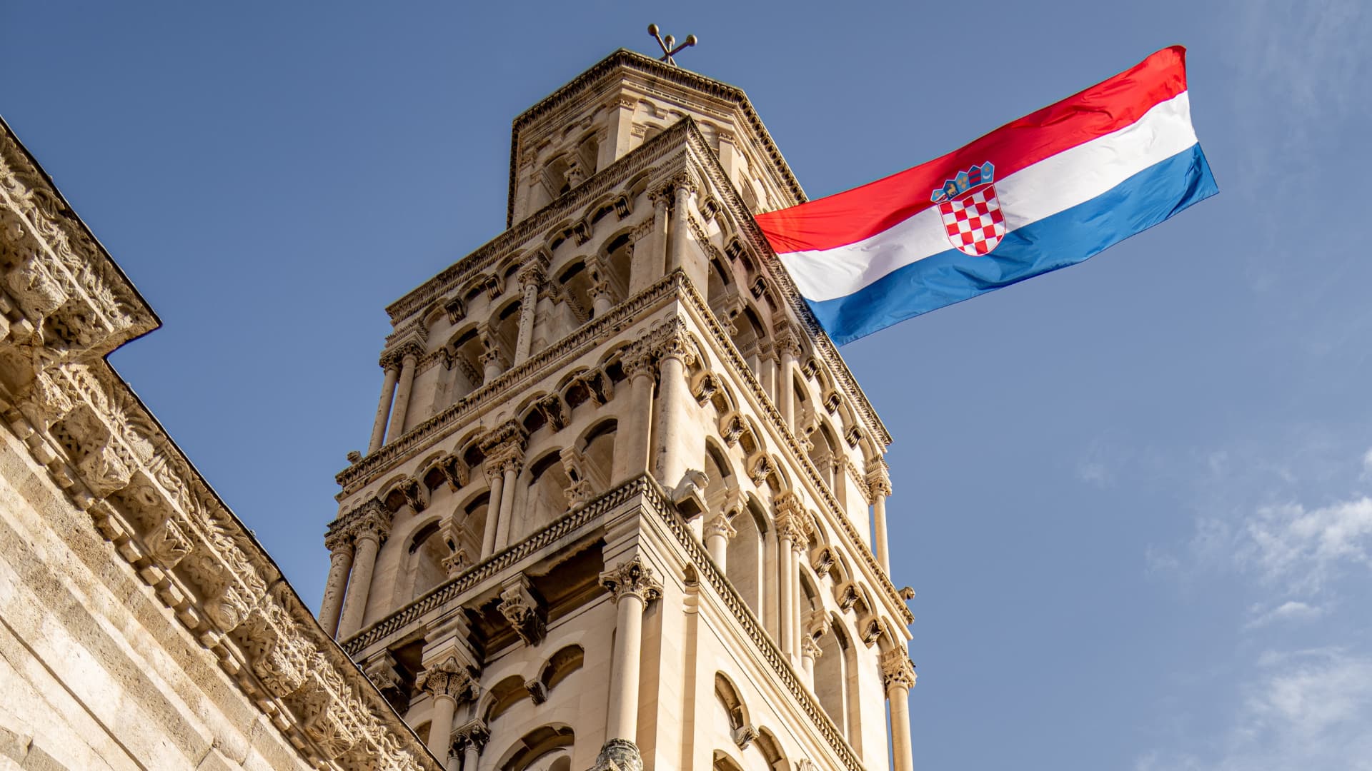 Tipping Culture in Croatia: How much to tip? (Ultimate Guide) - CRO Croatia