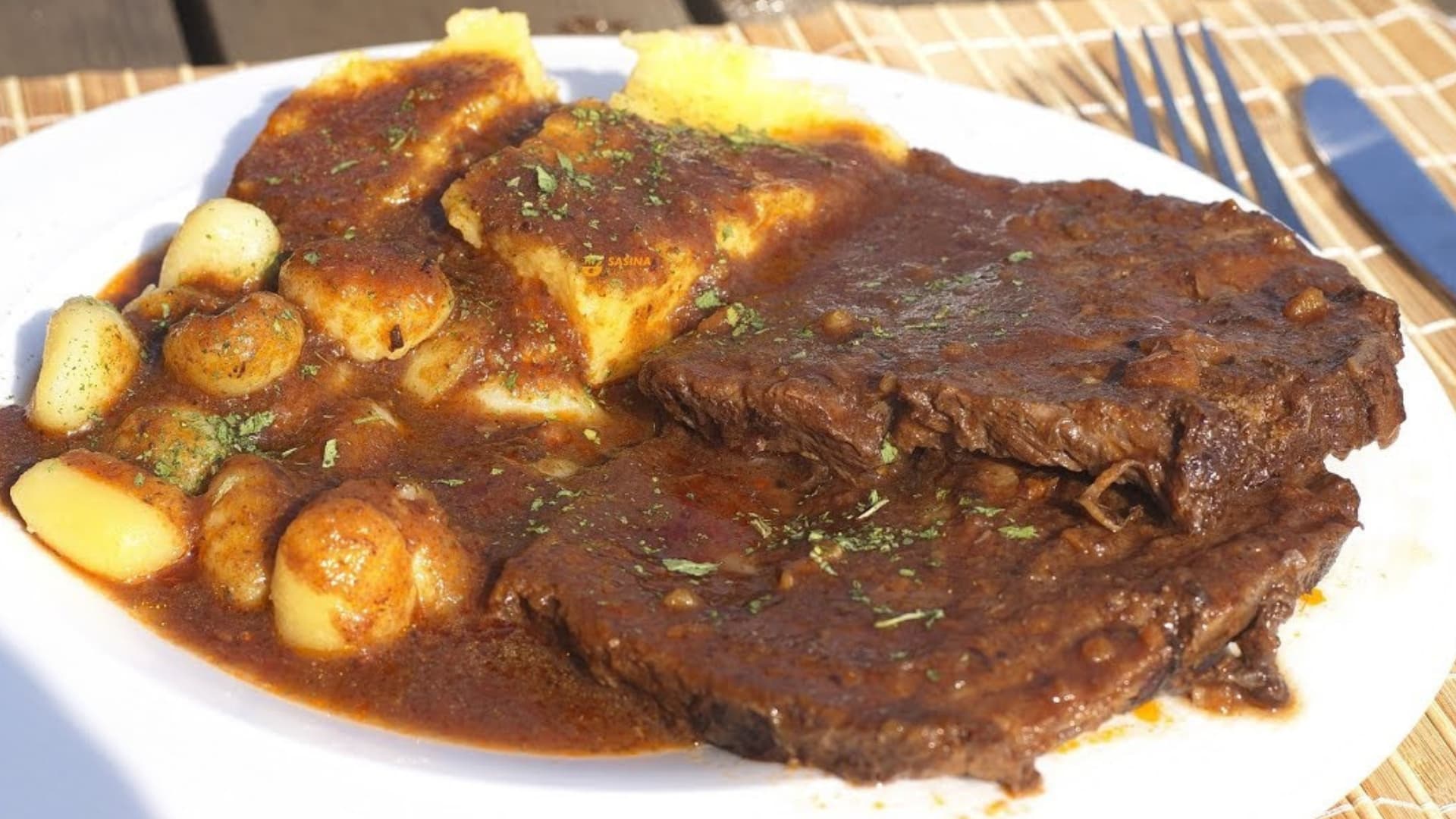 Best Croatian Food: 124 Traditional Dishes (Complete List) - CRO Croatia